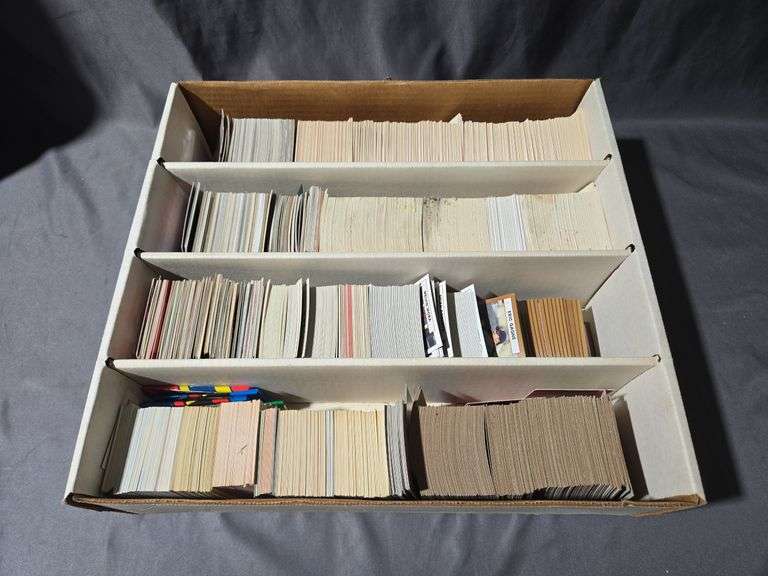 Baseballs Card Assortment Inc. Eddie Murray, David DeJesus, Choo Freeman, Rick Ferrell & Bob ...