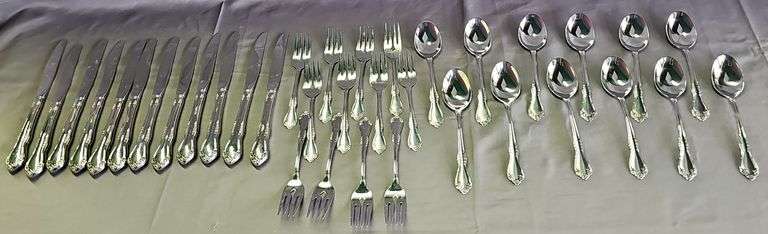 W.M. Rogers Oneida Mansfield Stainless Steel Flatware inc. 12 Knives ...
