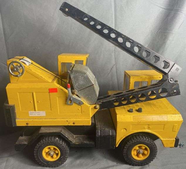 Tonka remote control crane toy (missing remote, needs repair) - Metzger ...