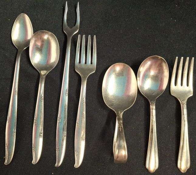 Silver Flowers baby flatware set, Oneida Silver Plated Baby flatware ...