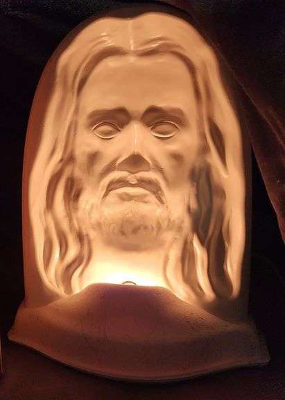 Mysteries of Light 3-Dimensional Optical Illusion Face of Jesus (Works ...