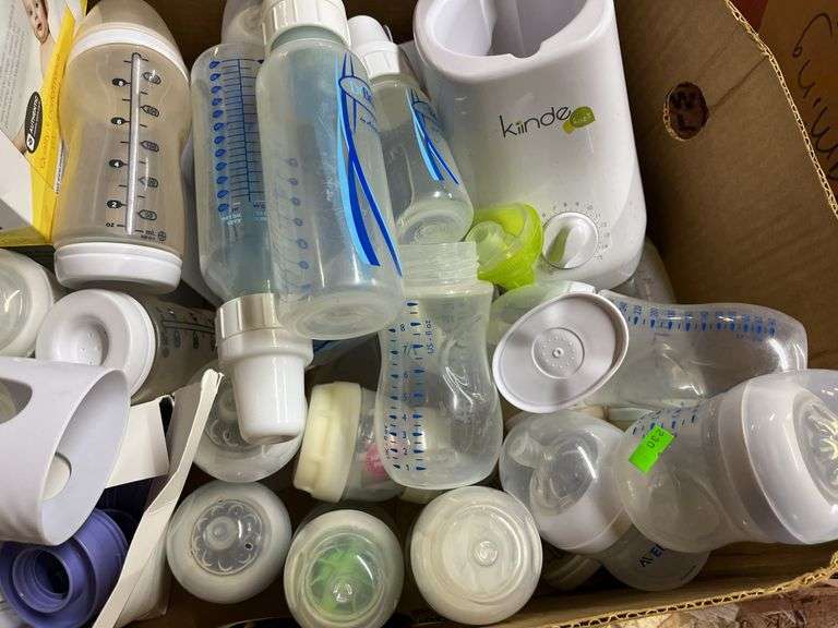 Baby Bottle Assortment, Medela Breast Milk Cooler Set, Foodii Squeeze ...