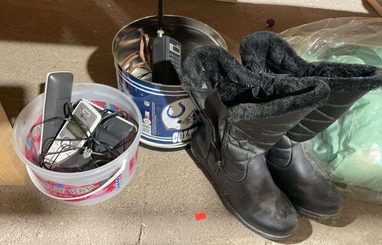 Realistic 10 channel scanner, cordless telephone, totes boots 9w ...