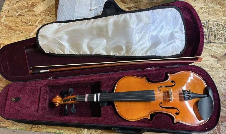 Mendini by Cecilio Violin MV200 Serial No. 04201502121 with Case ...