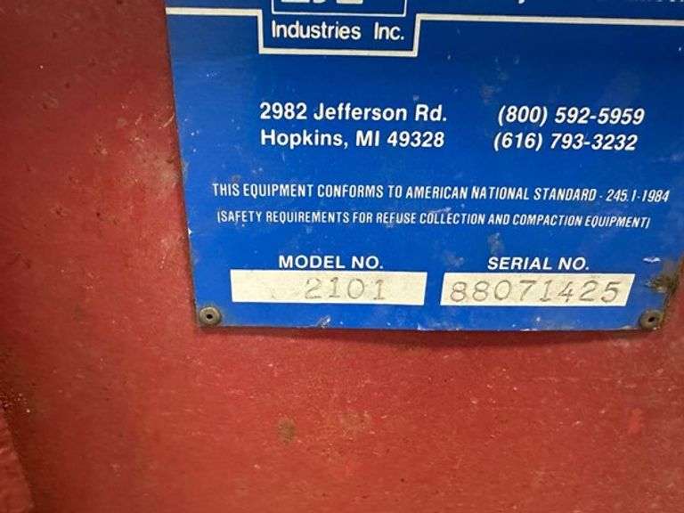 SP Industries 2101 Roll off trash compactor, 230 volt, 3 phase, 10 hp ...