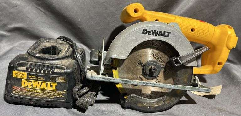 DeWalt 5 3/8” Trim Saw - Metzger Property Services, LLC