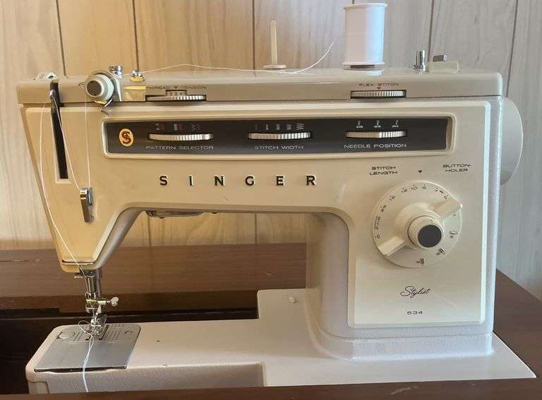 Singer Stylist 534 Sewing Machine and Cabinet, see pictures - Metzger ...