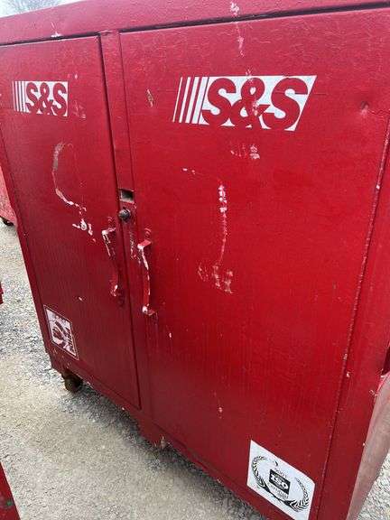 Job box 66x60x24 - Metzger Property Services, LLC