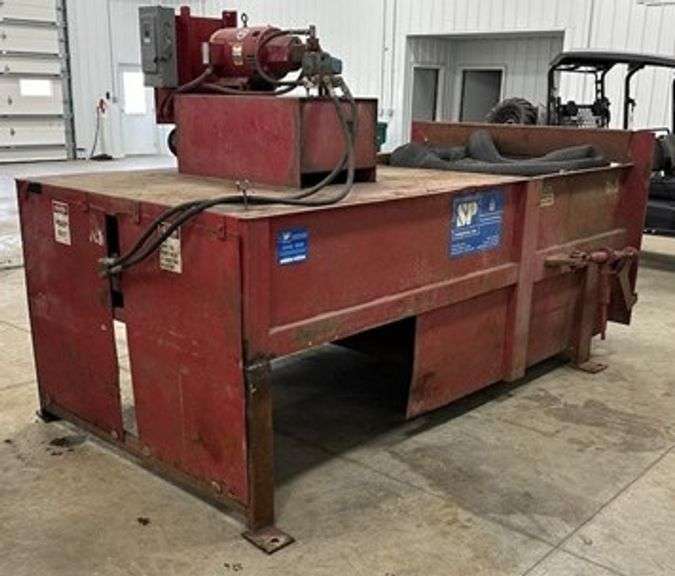 SP Industries 2101 Roll off trash compactor, 230 volt, 3 phase, 10 hp ...