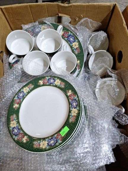 Sango Dinnerware 8 Place Setting Dish Set - Metzger Property Services, LLC