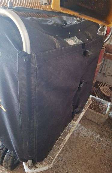 Cyclone Rake XL Jet Path Vacuum System Briggs and Stratton 9hp ...