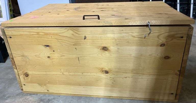 Wood Storage Box 36x24x18" - Metzger Property Services, LLC