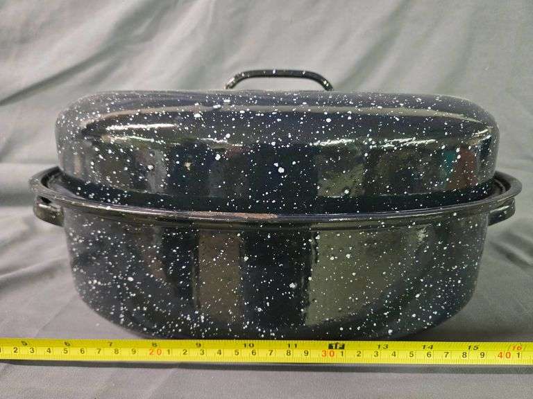 Speckled Enamel Roasting Pan with Lid and Handles - Metzger Property ...