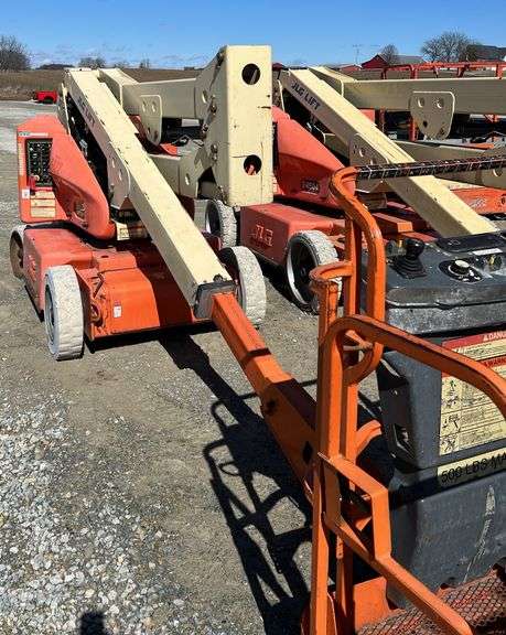 JLG E450A Electric 45 Foot Articulating Boom Lift, Fleet Maintained ...