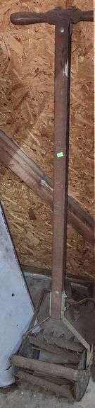 Manual Push Cultivator with Metal Blades and Handle - Metzger Property ...