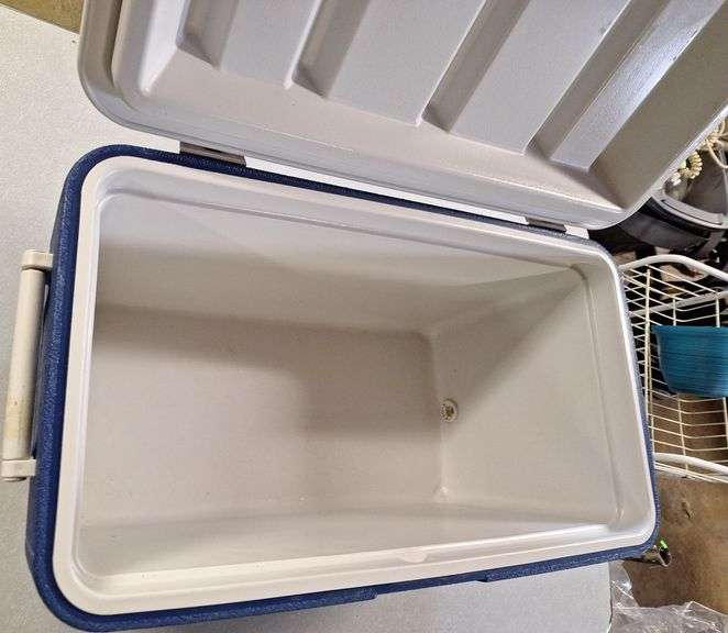 Coleman Cooler Polylite 48 - Metzger Property Services, LLC