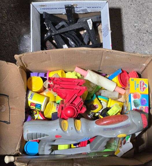 Play-Doh Containers, Plastic Tools, Toy Laser Gun, Robot and Metal ...