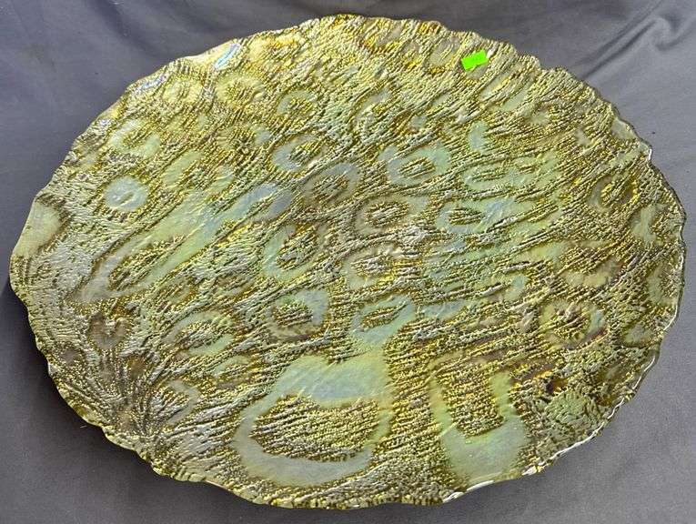 Textured Metallic Plate With Iridescent Finish 18" - Metzger Property ...