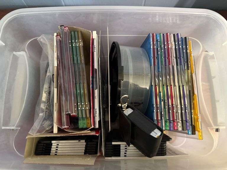 Plastic Storage Bin with Floppy Disks, CDs and a DVD-R - Metzger ...