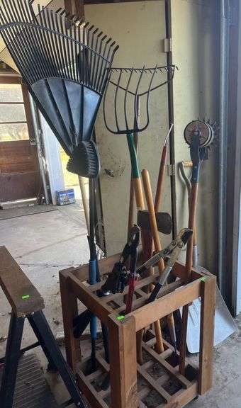 Lawn and Garden Tool Assortment with Rack - Metzger Property Services, LLC