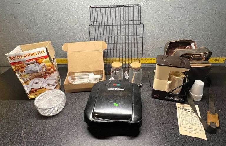 George foreman, Coffee maker, kitchen utensils - Metzger Property ...