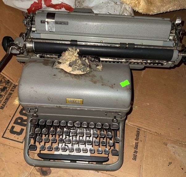 Smith-Corona Manual Typewriter with Extended Carriage - Metzger ...