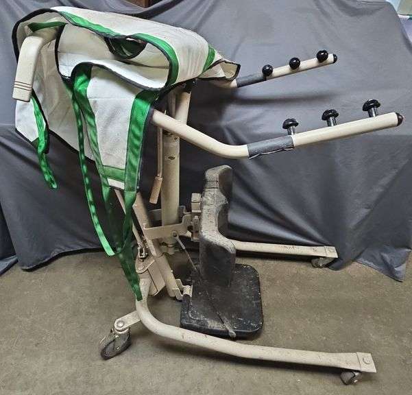 Invacare Hydraulic Stand Up Lift 19.5" x 37" x 44" - Metzger Property ...