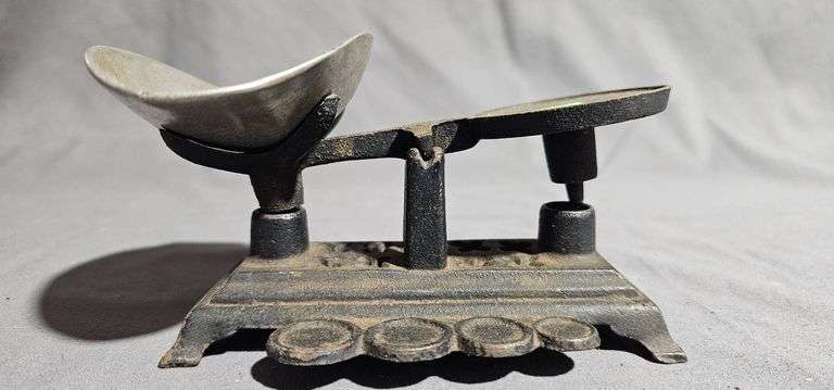 Miniature Cast Iron Balance Scale With Metal Bowls - Metzger Property ...