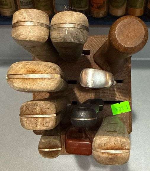 Knife Block with Assorted Kitchen Knives and Sharpening Rod - Metzger ...