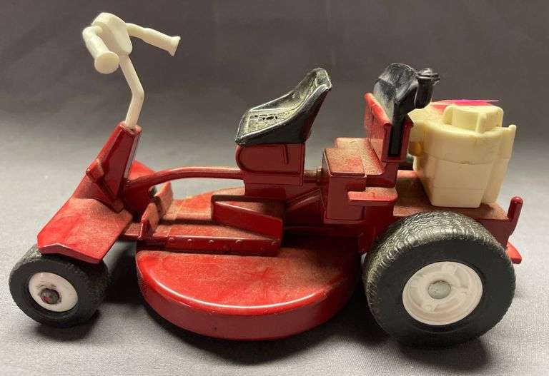 Snapper Red Riding Mower Toy with Plastic Construction - Metzger ...