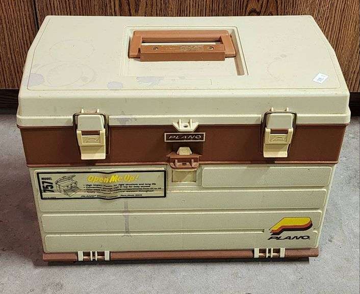 Plano Plastic Tackle Box with Multiple Compartments - Metzger Property ...