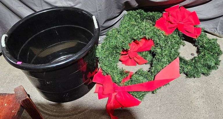 Black Plastic Tub with Four Decorative Wreaths - Metzger Property ...