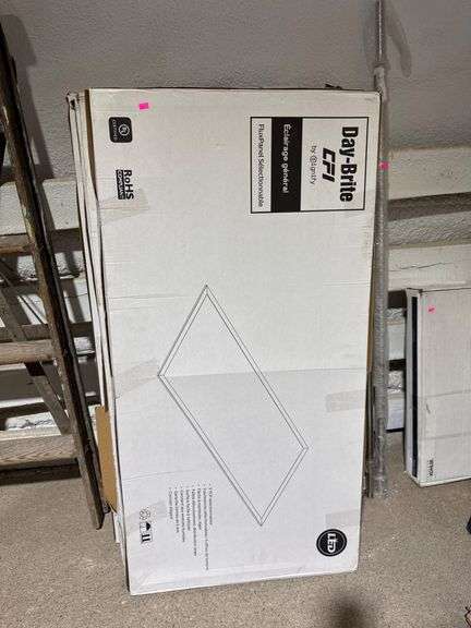 Day-Brite FluxPanel LED Light Fixtures in Original Boxes - Metzger ...