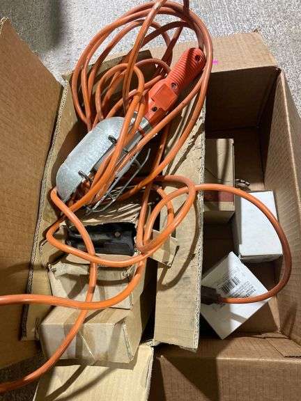 Trouble Light, Extension Cord, Robe Hook, Trim Kit, Hardware - Metzger ...