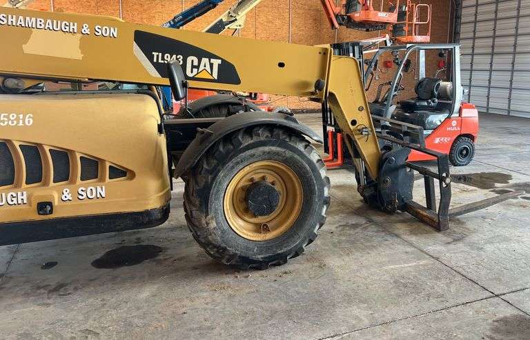 2007 CAT TL943 Telehandler, Fleet Maintained, Runs and Operates, 3325 ...
