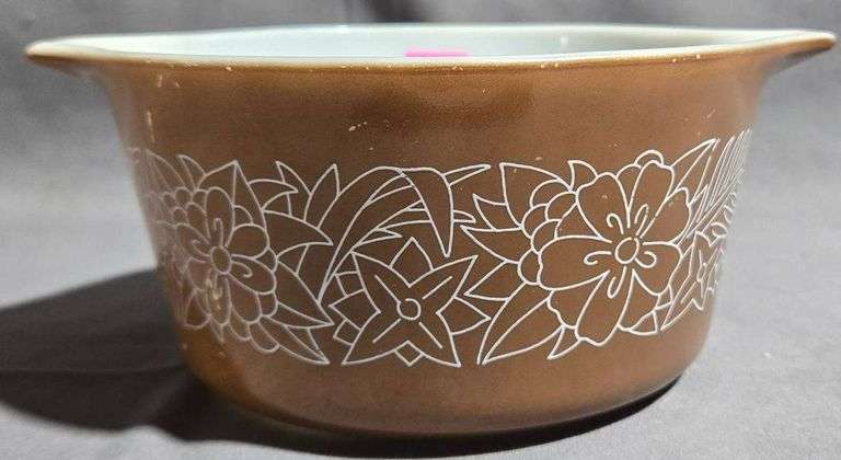 Pyrex Brown Floral Cinderella Mixing Bowl 1.5-Quart - Metzger Property ...