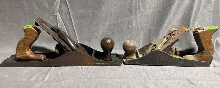 Set of Two Handheld Bench Planes with Wood Handles - Metzger Property ...