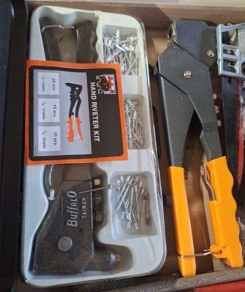 Rivet gun and rivets, Ryobi screwdriver bits - Metzger Property ...