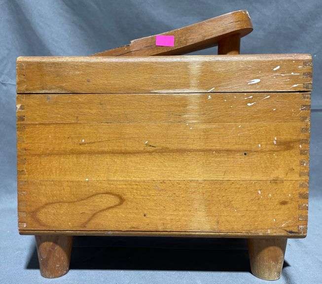 Esquire Shoe Valet Deluxe Wood Shoe Shining Box – No Contents - Metzger ...