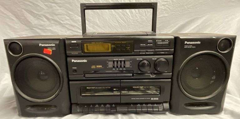 Panasonic RX-DT610 Stereo Boombox with Dual Cassette and CD Player ...