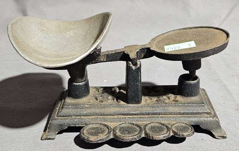 Miniature Cast Iron Balance Scale With Metal Bowls - Metzger Property ...