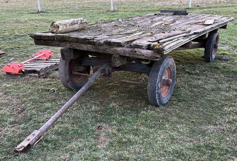 Hay wagon, 7x14 bed w/gear - Metzger Property Services, LLC