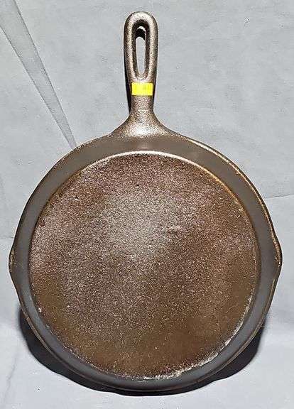 Cast Iron Skillet 9” - Metzger Property Services, LLC