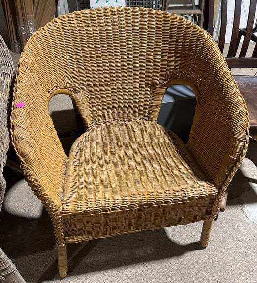 Natural Woven Rattan Wicker Armchair with Rounded Back - Metzger ...