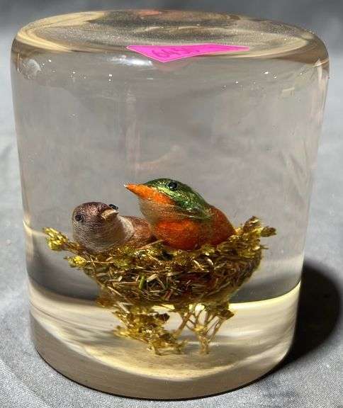 Daisyglas hand crafted bird paperweight 3”H - Metzger Property Services ...