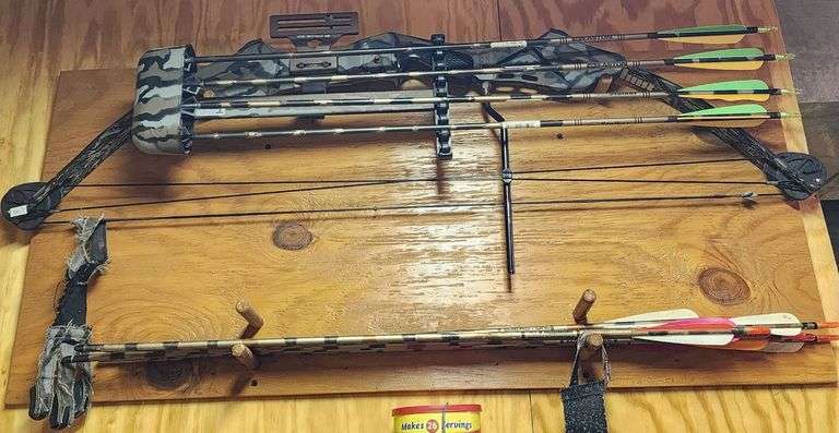 Compound Bow with Mongoose Sight and Arrows - Metzger Property Services ...