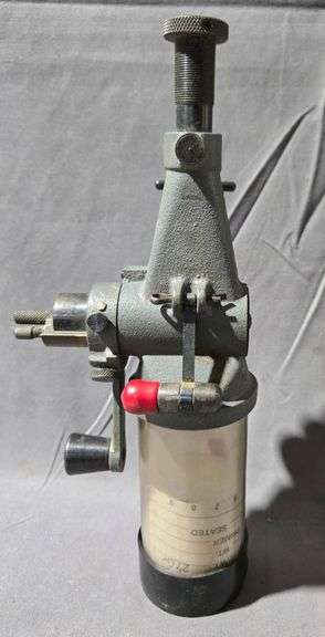 TP 2000 Fuel Injection Pump Apparatus, 10in Height - Metzger Property ...