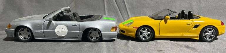 Mercedes-Benz 500 SL and Porsche Boxster Model Cars by Welly 1:24 Scale ...