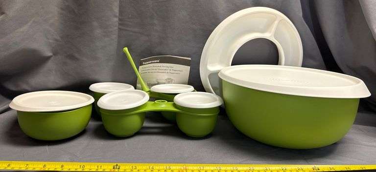 Tupperware Serving Bowl and Condiment Set With Lids - Metzger Property ...