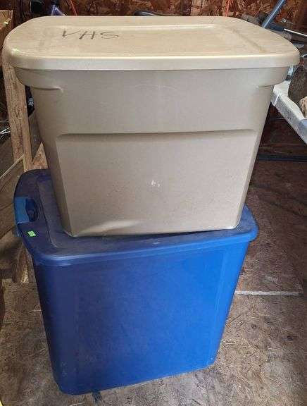 Two Plastic Storage Totes with Lids - Metzger Property Services, LLC